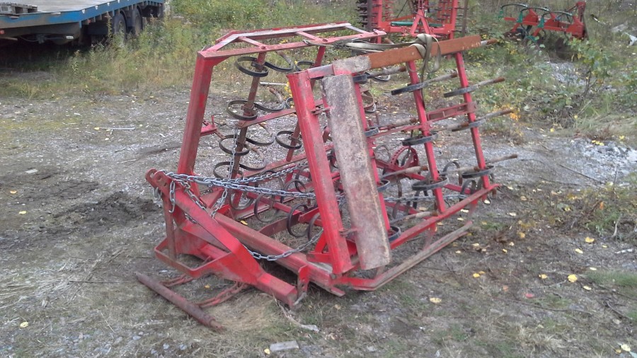 Klaravik Auktioner | Harv Traktorburen