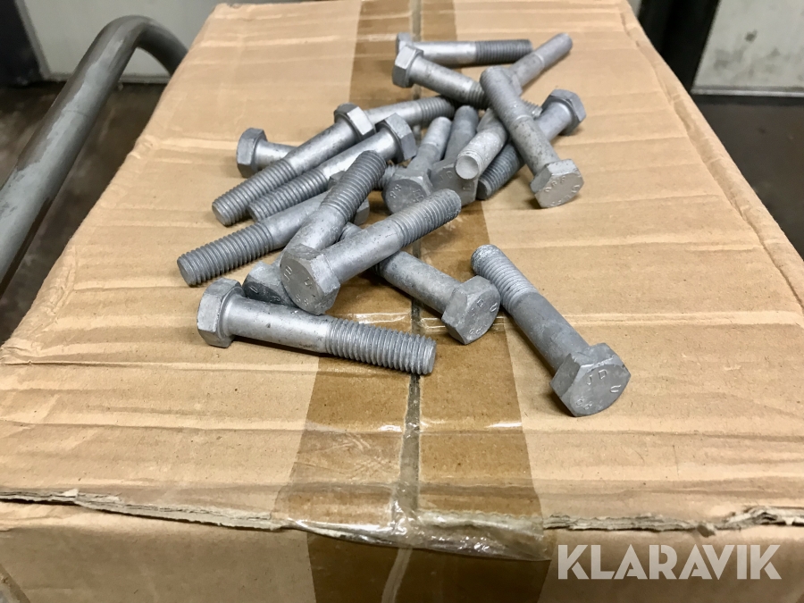 Klaravik Auktioner | Bult / mutter samt brickor varmförzinkat M12