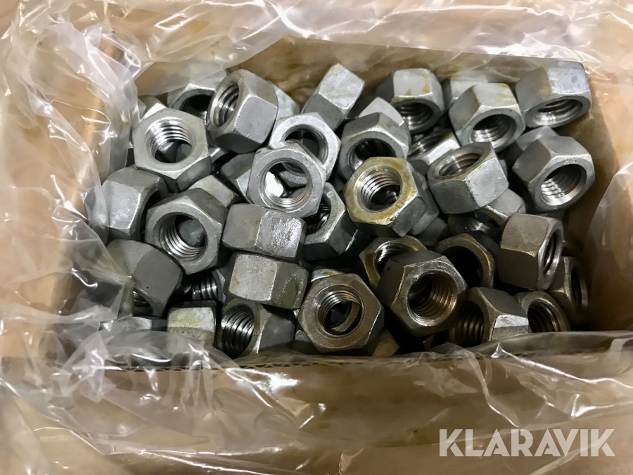 Klaravik Auktioner | Bult / mutter samt brickor varmförzinkat M12