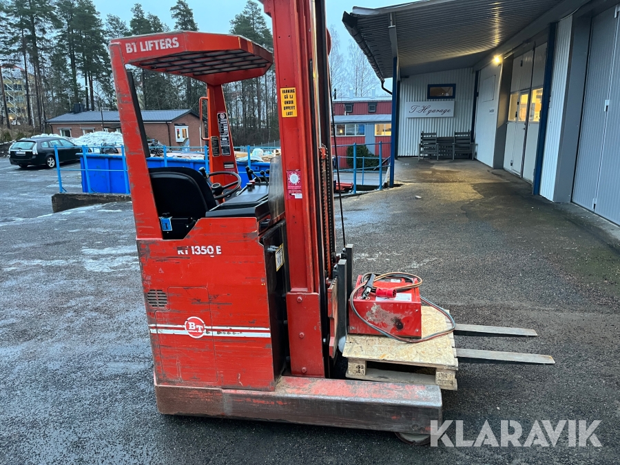 Truck Skjutstativ BT RT 1350E, Jönköping, Klaravik auktioner