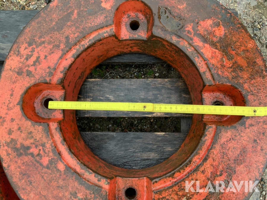 Klaravik Auktioner | Hjulvikter Volvo BM