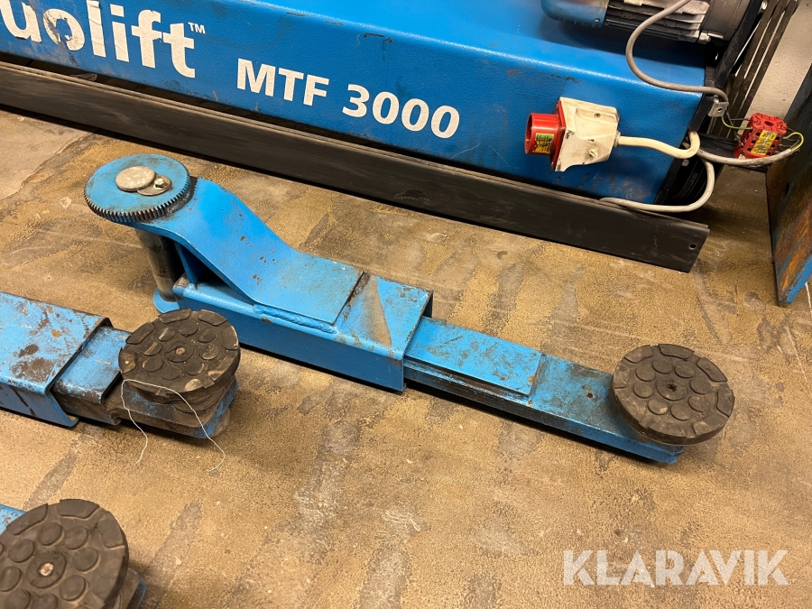 Tvåpelarlyft Hofmann Duolift MTF3000, Sundbyberg, Klaravik a