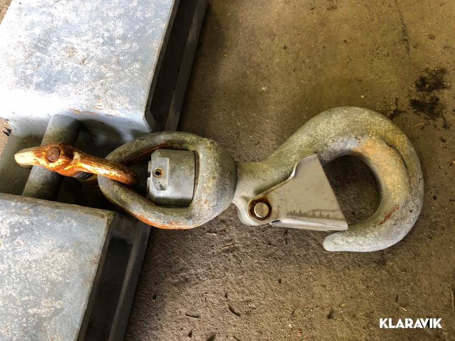 Klaravik Auktioner | Lyftanordning till gafflar