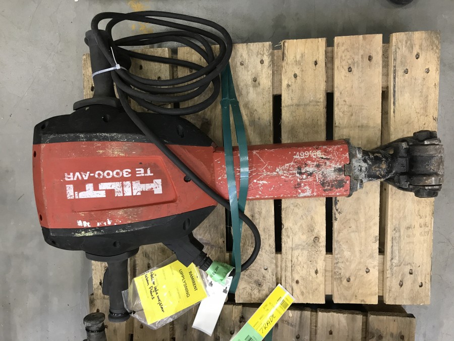 Klaravik Auktioner | BILNINGSHAMMARE