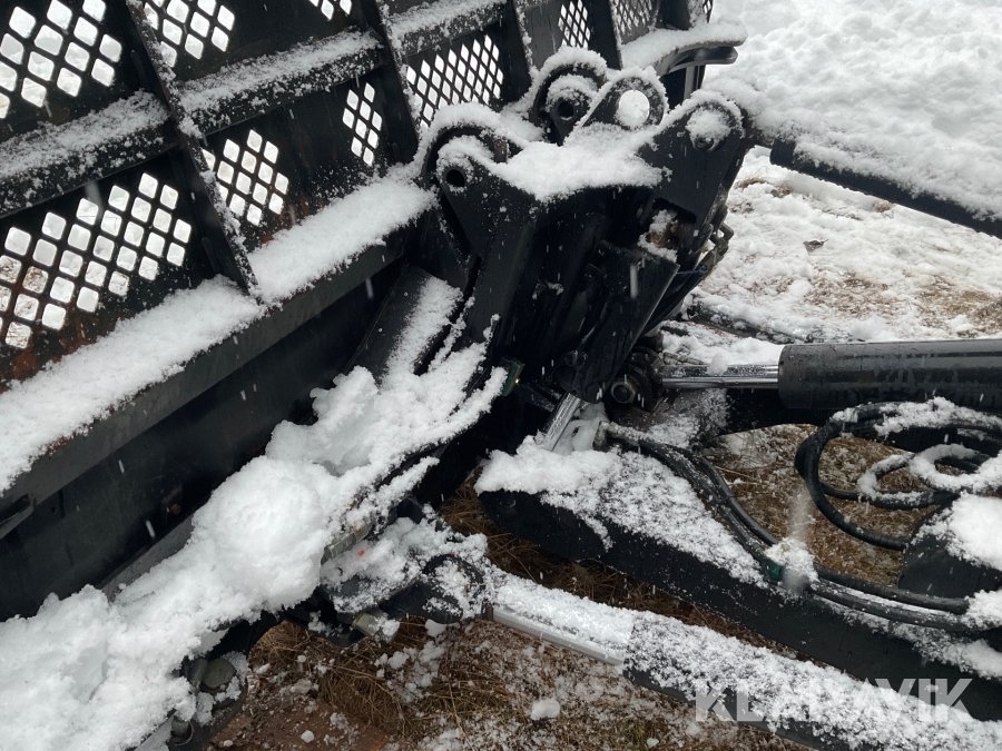 Pistmaskin Prinoth BR 350 Bison, Malung-Sälen, Klaravik aukt