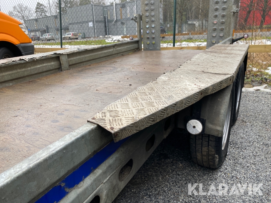Klaravik Auktioner | Maskinsläp WT Trailer Wiola W2