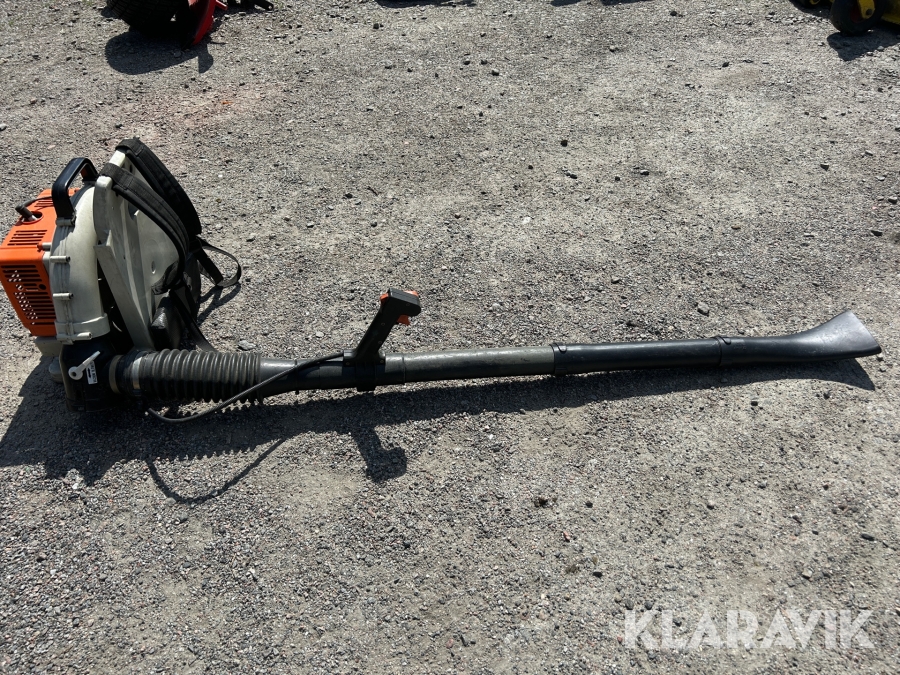 Lövblås / lövsug Stihl BR 400, Kungälv, Klaravik auktioner