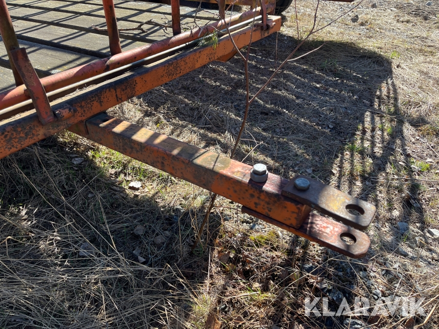 Balvagn Gisebo, Värmdö, Klaravik auktioner