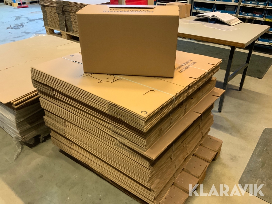 Flyttkartonger 80st, Eskilstuna, Klaravik auktioner