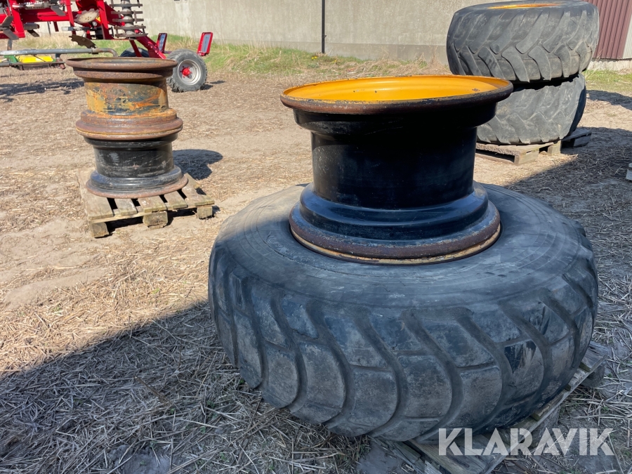 Däck med fälg Michelin, Sölvesborg, Klaravik auktioner