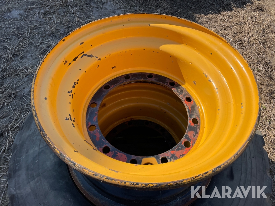 Däck med fälg Michelin, Sölvesborg, Klaravik auktioner