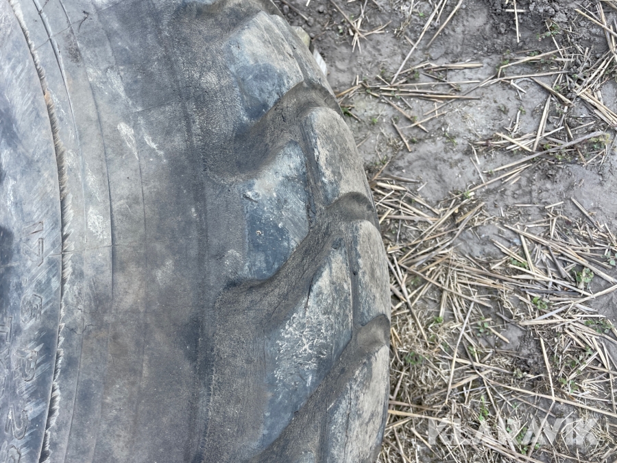 Däck med fälg Michelin, Sölvesborg, Klaravik auktioner