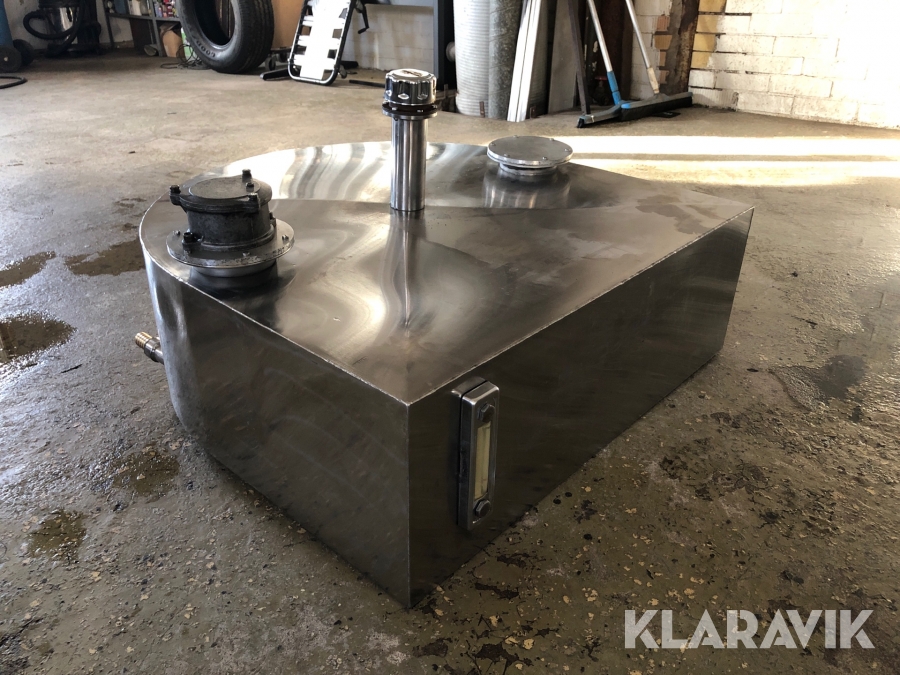 Klaravik Auktioner | Rostfri tank