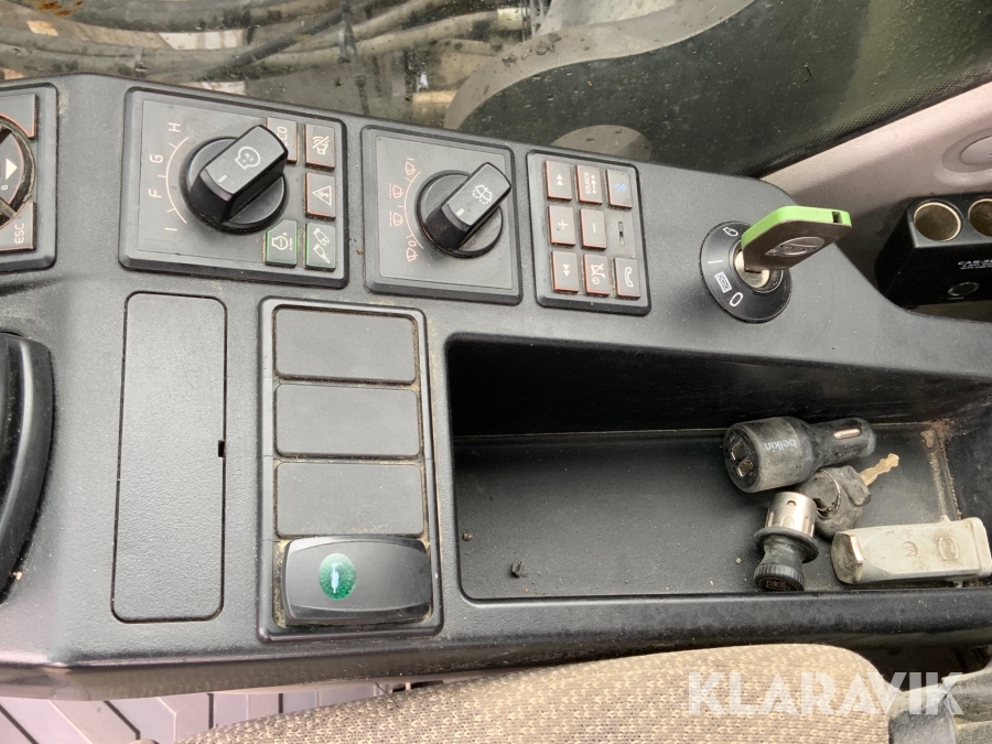 Grävmaskin Volvo EC 300EL, Borås, Klaravik auktioner