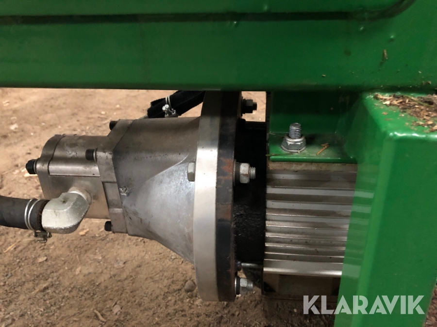 Klaravik Auktioner | Vedklyv Kellfri HK777