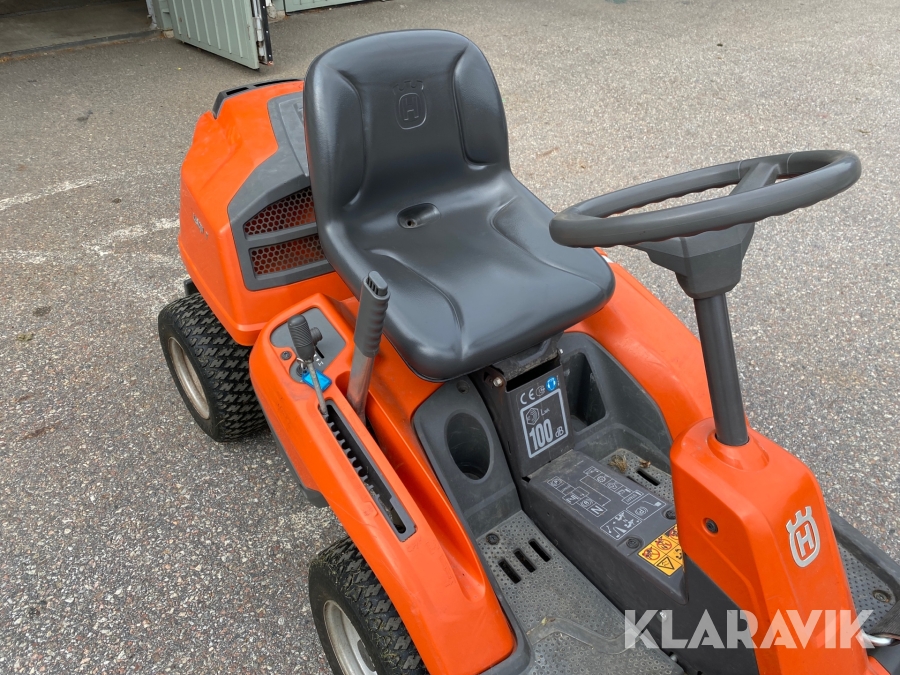 Åkgräsklippare Husqvarna R213C, Södertälje, Klaravik auk