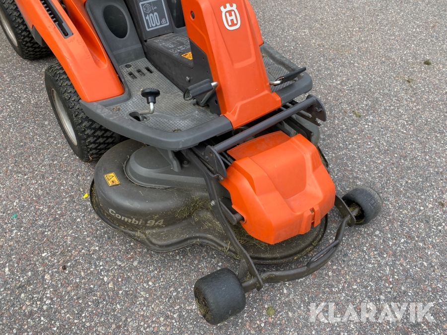 Åkgräsklippare Husqvarna R213C, Södertälje, Klaravik auk