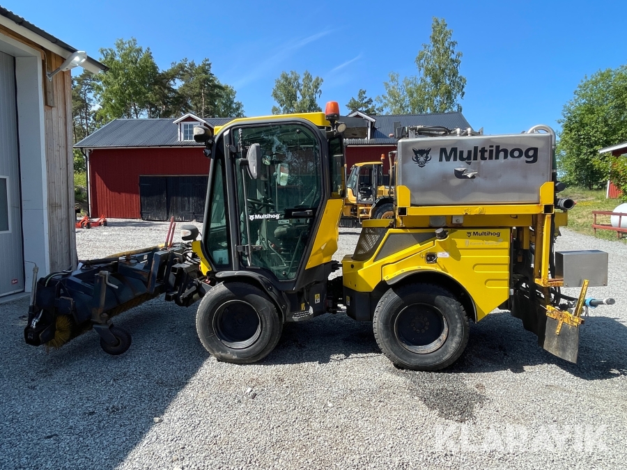 Redskapsbärare Multihog MH90, Uppsala, Klaravik auktioner