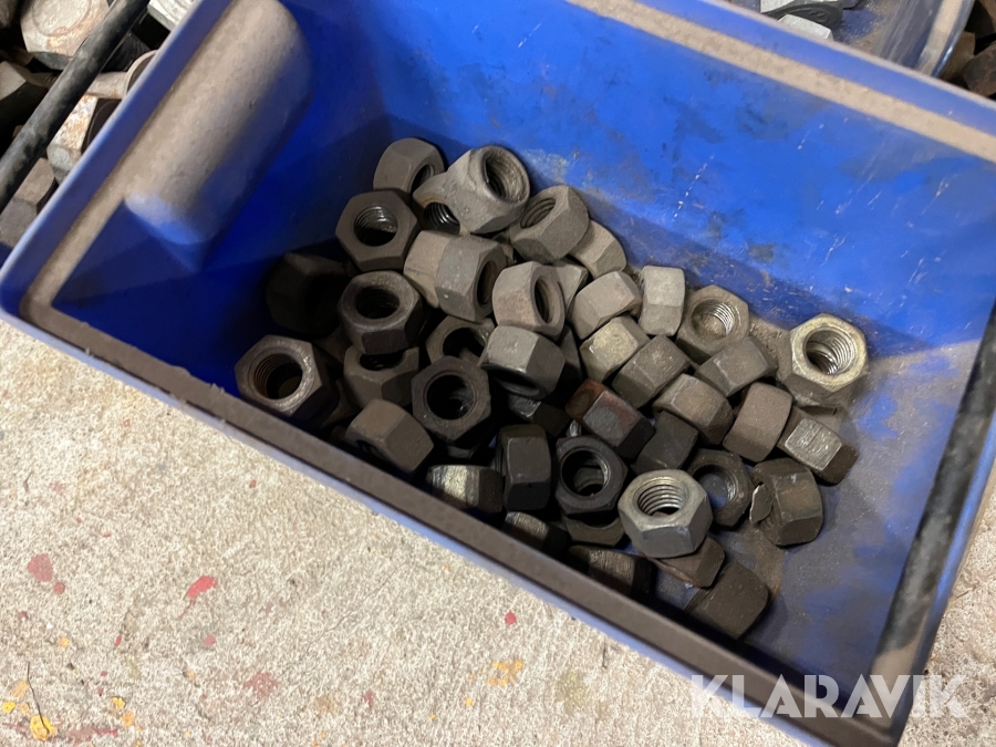 Parti med bult och mutter, Östhammar, Klaravik auktioner