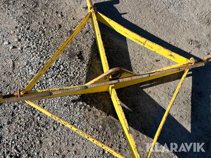 Lyftok, Norrtälje, Klaravik auktioner