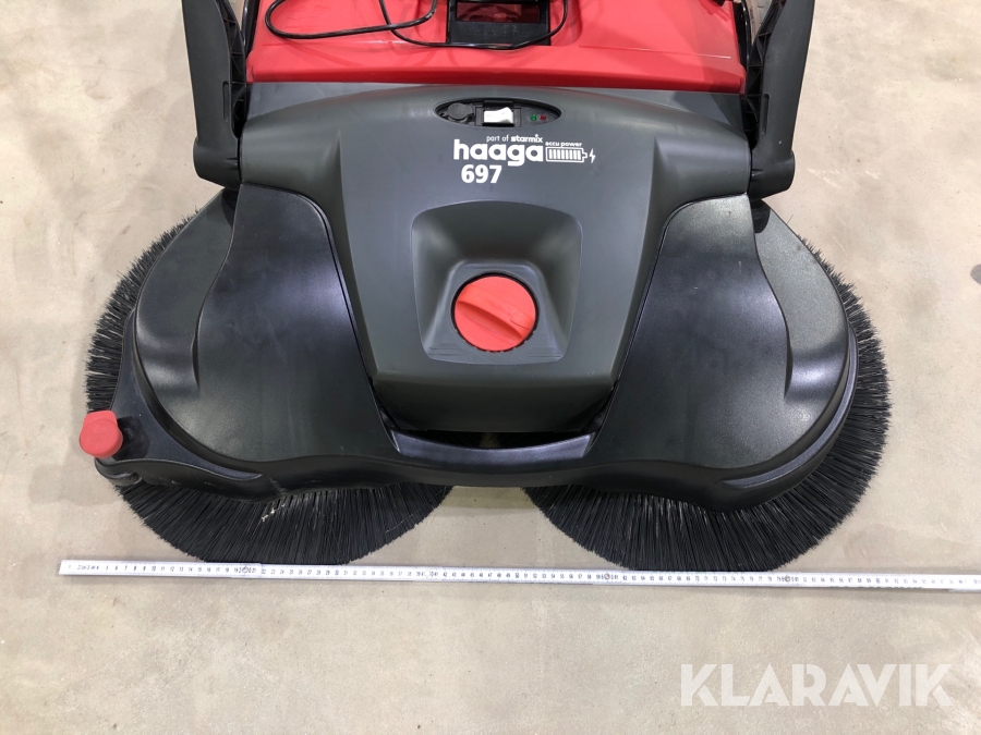 Klaravik Auktioner | Sopmaskin Haaga 697 Profi