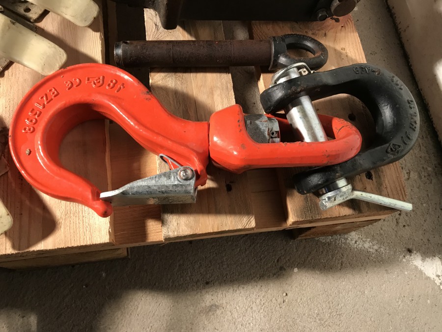 Klaravik Auktioner | Delar till Kran, Palfinger