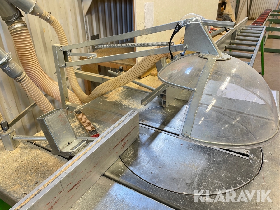 Gjerdesåg Ahlm med utsugssystem