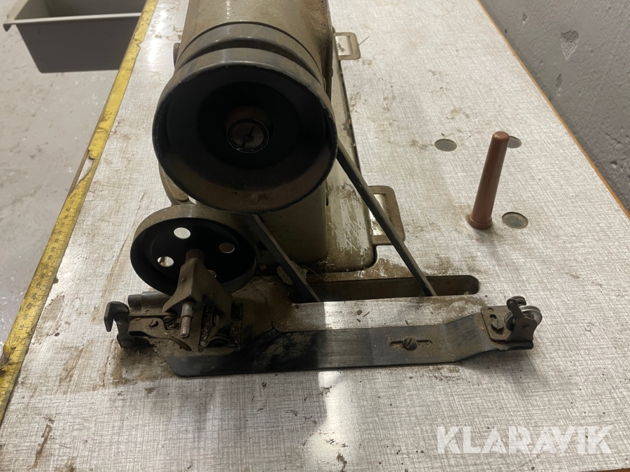 Industrisymaskin Brother DB2-B755, Falkenberg, Klaravik aukt