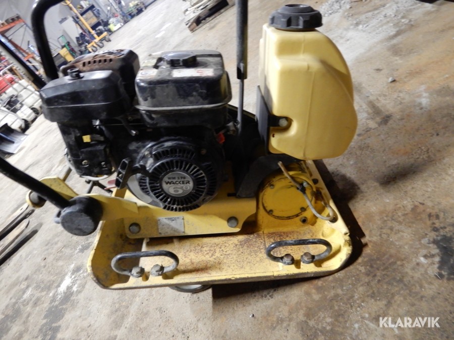 Klaravik Auktioner | Vibroplatta