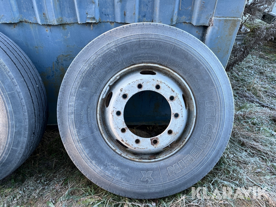 Lastbilsdäck 315/80 R 22.5, Ekerö, Klar