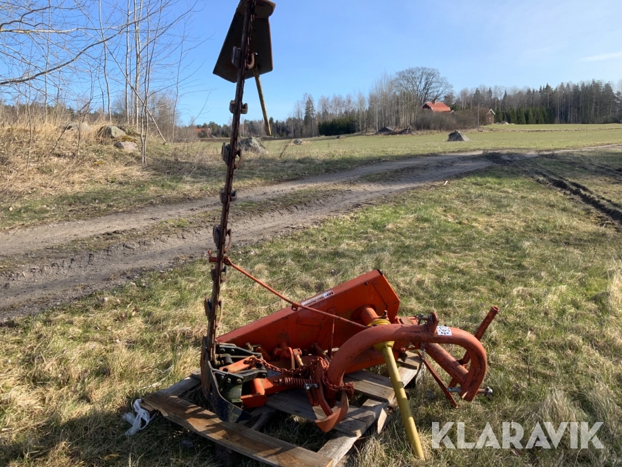 Klaravik Auktioner | Slåtterbalk Busatis 1102