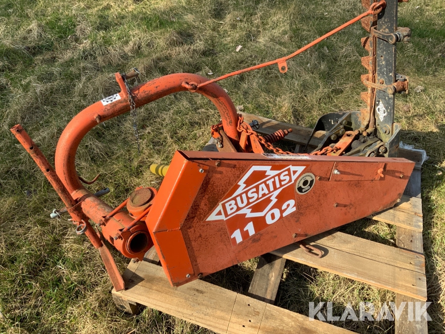 Klaravik Auktioner | Slåtterbalk Busatis 1102