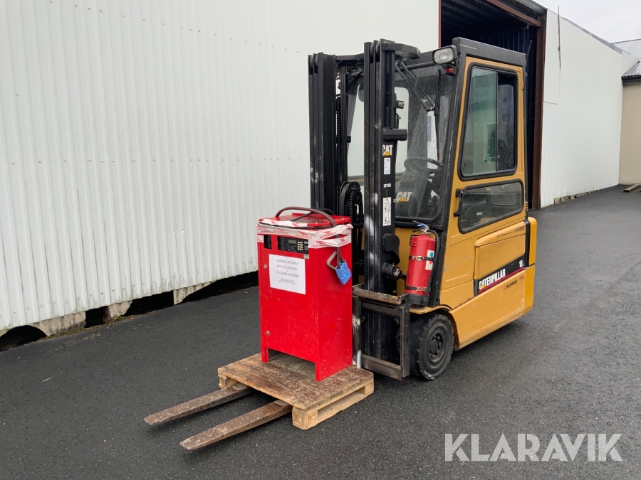 Truck CAT EP18KT, Värnamo, Klaravik auktioner