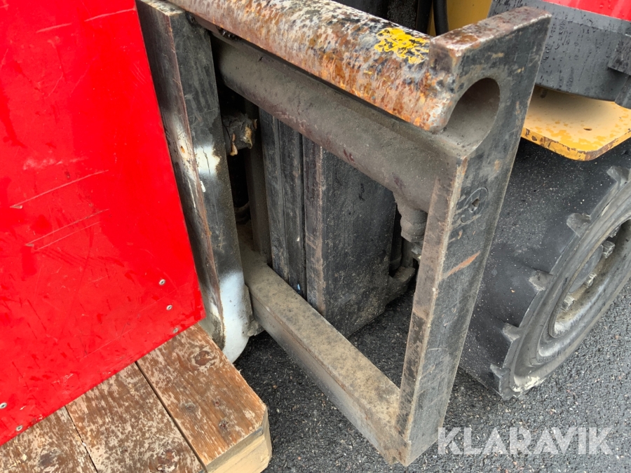 Truck CAT EP18KT, Värnamo, Klaravik auktioner