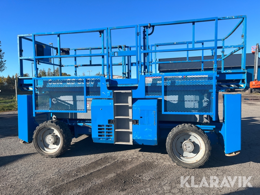 Saxlift Genie GS-3390, Sala, Klaravik auktioner