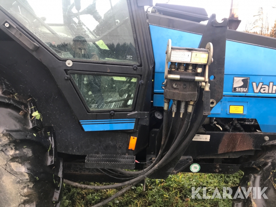 Klaravik Auktioner | Traktor Valmet 365