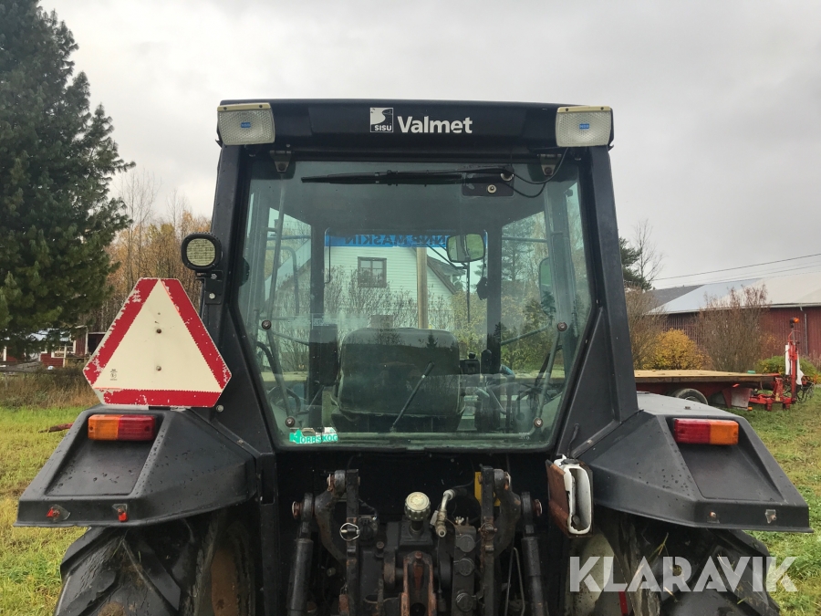 Klaravik Auktioner | Traktor Valmet 365