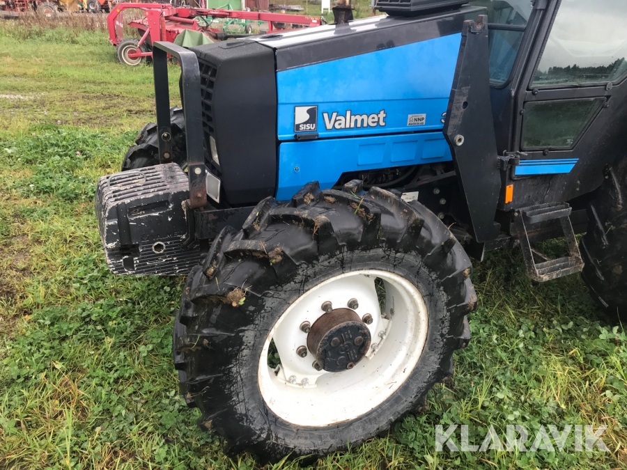 Klaravik Auktioner | Traktor Valmet 365