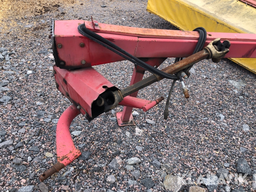 Klaravik Auktioner | Slåtterkross Taarup 307