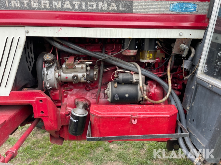 Traktor International 475, Karlskrona, Klaravik auktioner