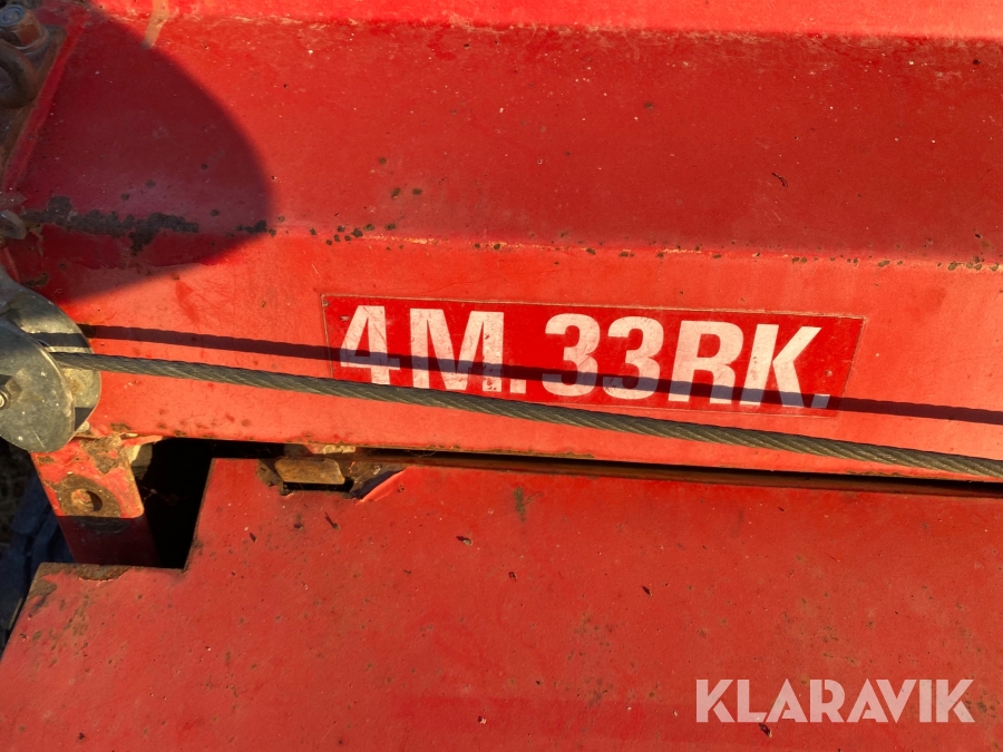 Såmaskin Taarup 4M.33RK, Kinda, Klaravik auktioner