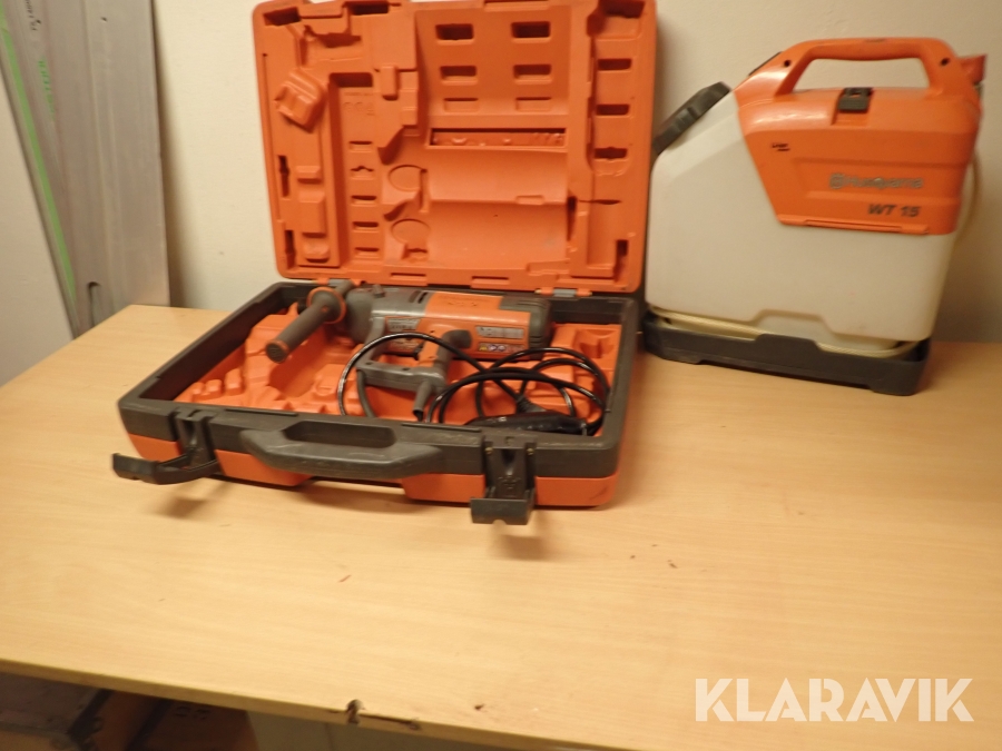 Kärnborrmaskin & tryckvatten tank Husqvarna DM230 & VT15, J