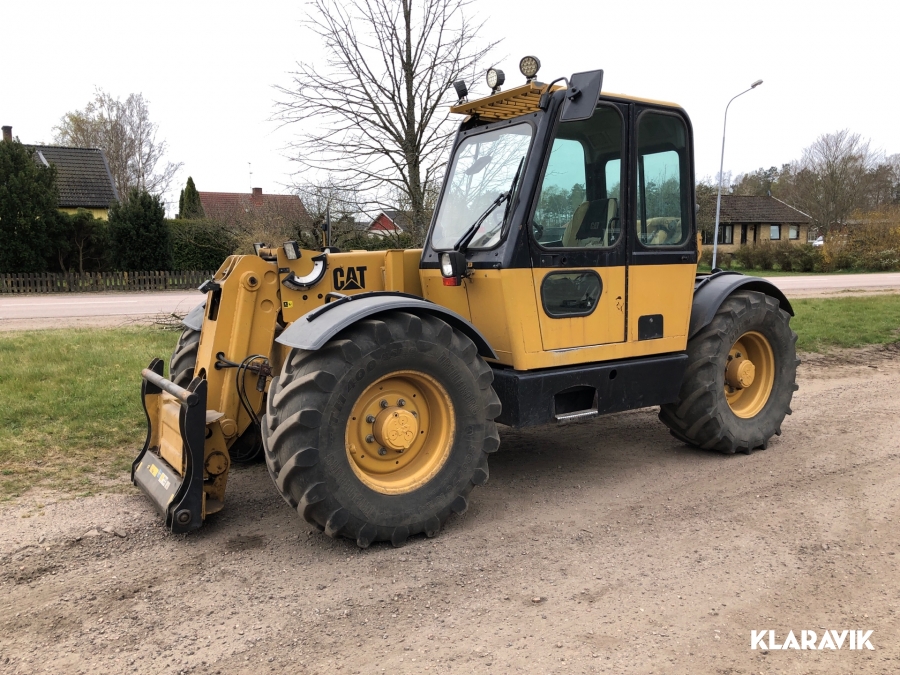 Teleskoptruck CAT TH82