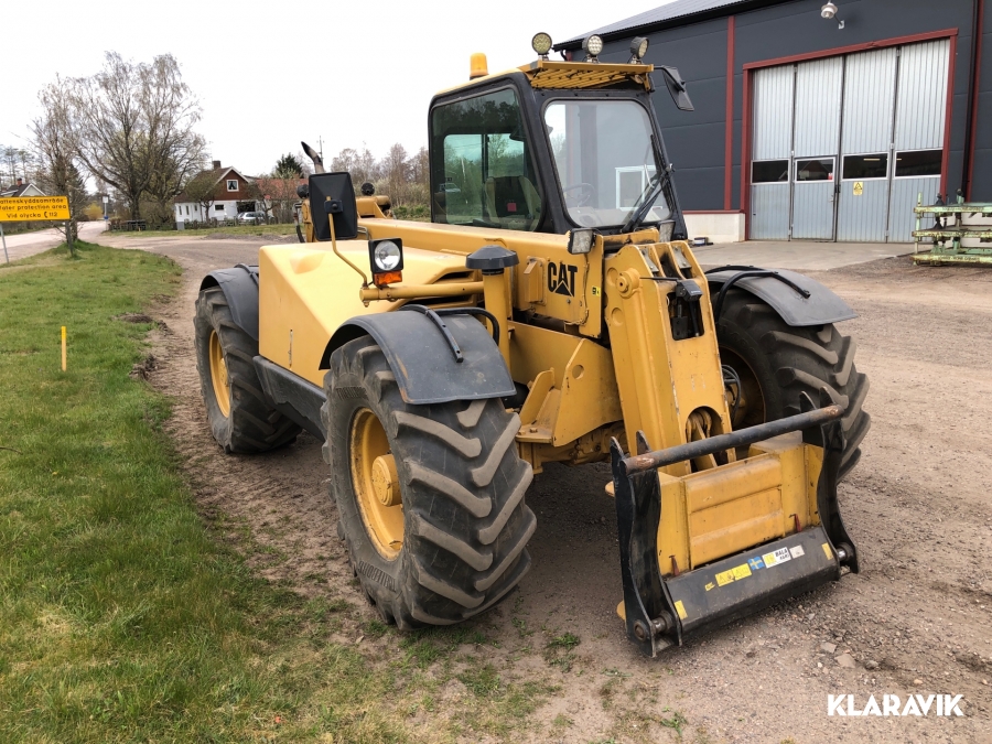 Teleskoptruck CAT TH82
