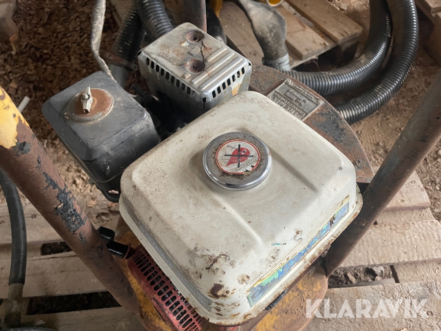 Rundpadda Tremix KMR 11, Hultsfred, Klaravik auktioner