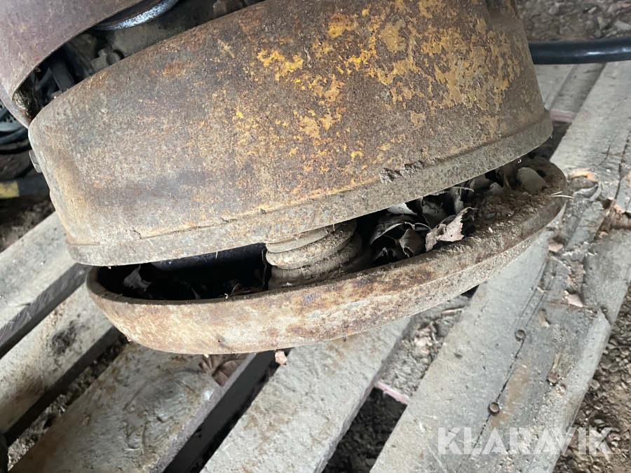 Rundpadda Tremix KMR 11, Hultsfred, Klaravik auktioner