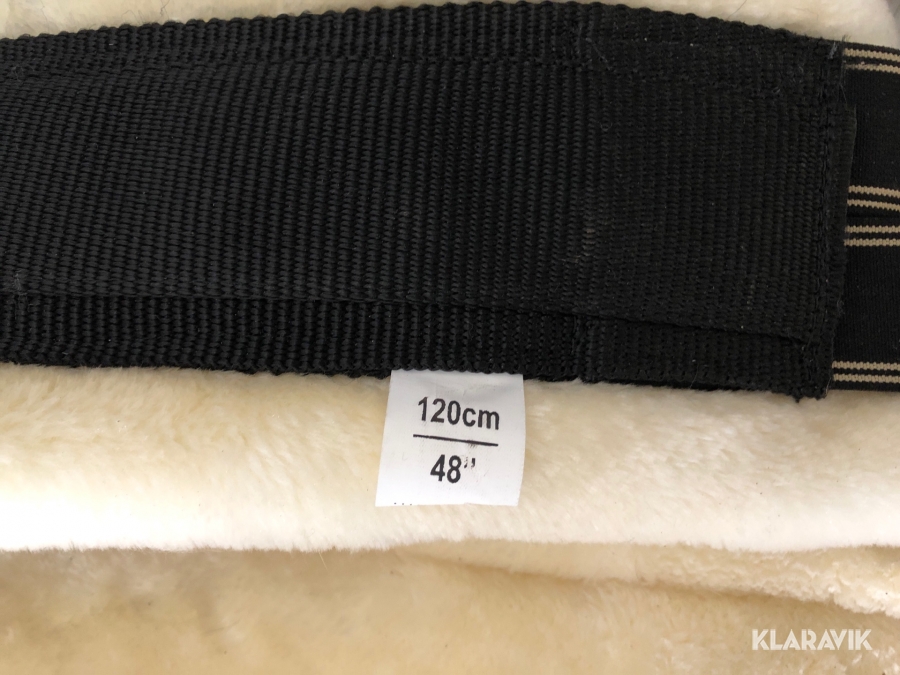 Klaravik Auktioner | Hästsadel Rolf stenberg & stigbyglar