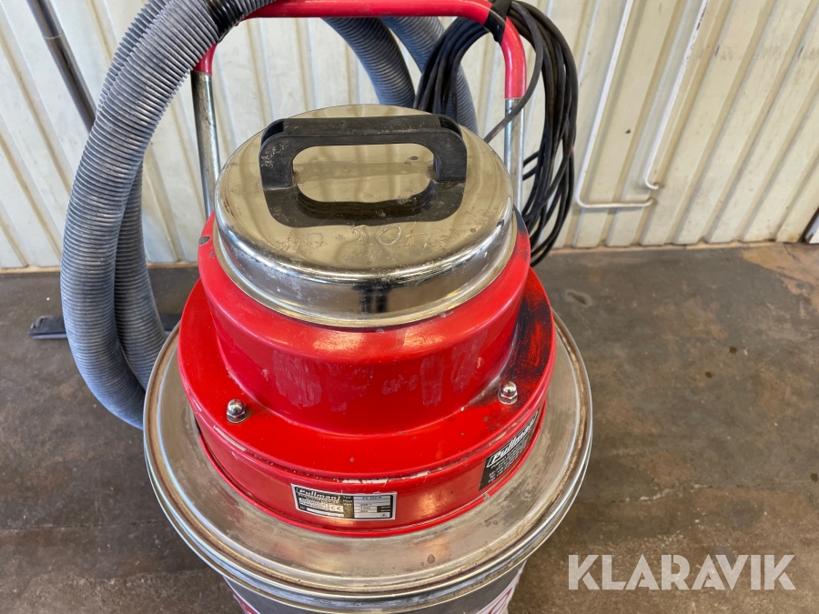 Klaravik Auktioner | Våtdammsugare Pullman med evakueringspump