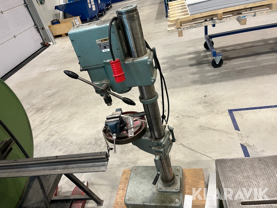 Pelarborr Arboga G2508, Västerås, Klaravik auktioner