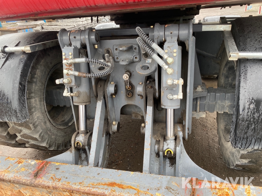 Grävmaskin Takeuchi TB295W